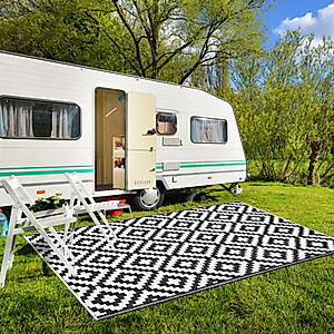 Outdoor Rug,Reversible Mats, Plastic Straw Rug, Modern Indoor Outdoor Area Rug, Large Floor Mat and Rug for Outdoors, RV, Patio, Backyard, Deck, Picnic, Beach, Trailer, Camping, Black & White, 5' x 8'