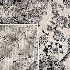 SAFAVIEH Madison Collection 4' x 6' Cream / Silver MAD600D Boho Chic Glam Paisley Non-Shedding Living Room Bedroom Accent Rug