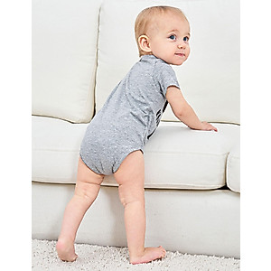 RAISEVERN Baby Clothes 0-3 Months Auntie's Lie Man Newborn Boy Girl Outfit Announcement Sayings Bodysuit Unisex Funny Infant Romper