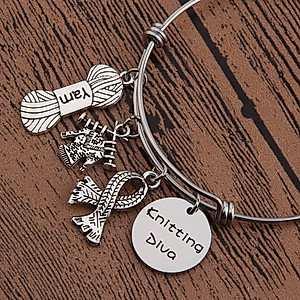 Gzrlyf Knitting Diva Bracelet Knitting Lover Bracelet Knitter Bracelet Crochet Bracelet Gift for Knitter Grandmother Gift Retirement Gift (Knitting Diva bracelet)