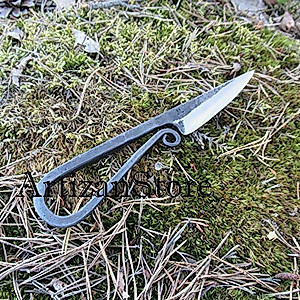 ARTIZANSTORE Antique Pirate Hand forged Blacksmiths Knife, Viking Knife, Medieval Celtic Knife, Steel Knife, Hardened Blade, Vintage- Art Collection, Made from Steel