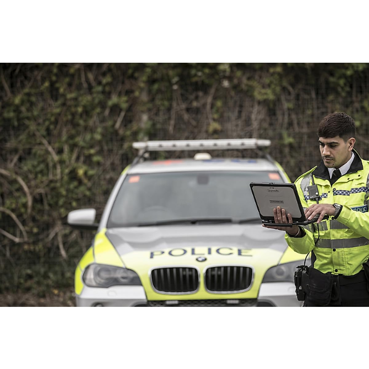 Panasonic Toughbook CF-20, 10.1-inch Multi Touch, 1920 x 1200, m5-6Y57@1.1GHz, 8GB, 512GBSSD, Wi-Fi, Bluetooth, Dual Pass, Webcam, Rear Camera, Emissive Backlit Keyboard, Win 10 Pro, 4G LTE (Renewed)