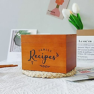 Lumicook Wood Recipe Box – with 120 4x6 inch Cards and 7 Dividers – Eco Friendly Light Brown Bamboo Wood Recipe Holder – Gift for Mom, Women, Wedding, Christmas