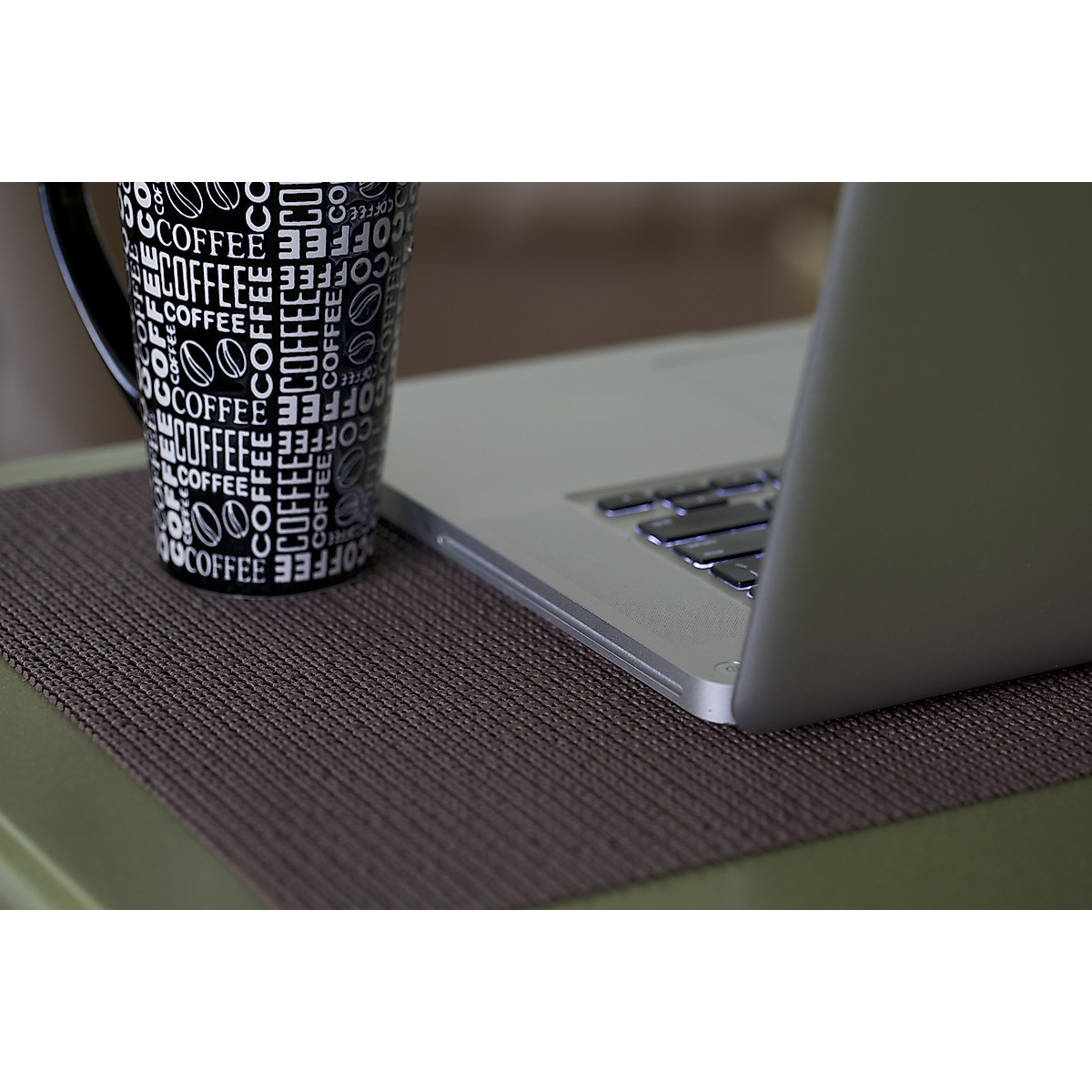 Duck Brand Select Grip EasyLiner Shelf and Drawer Liner, 20-Inch x 6-Feet, Non-Adhesive, Chocolate, 1142163