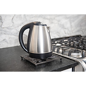 GASARÉ, Cast Iron Trivet for Hot Dishes, Pots, and Pans, Metal Trivet, Family Tree Design, Rubber Feet Caps, Ring Hanger, 8 Inches, Brown, 1 Unit