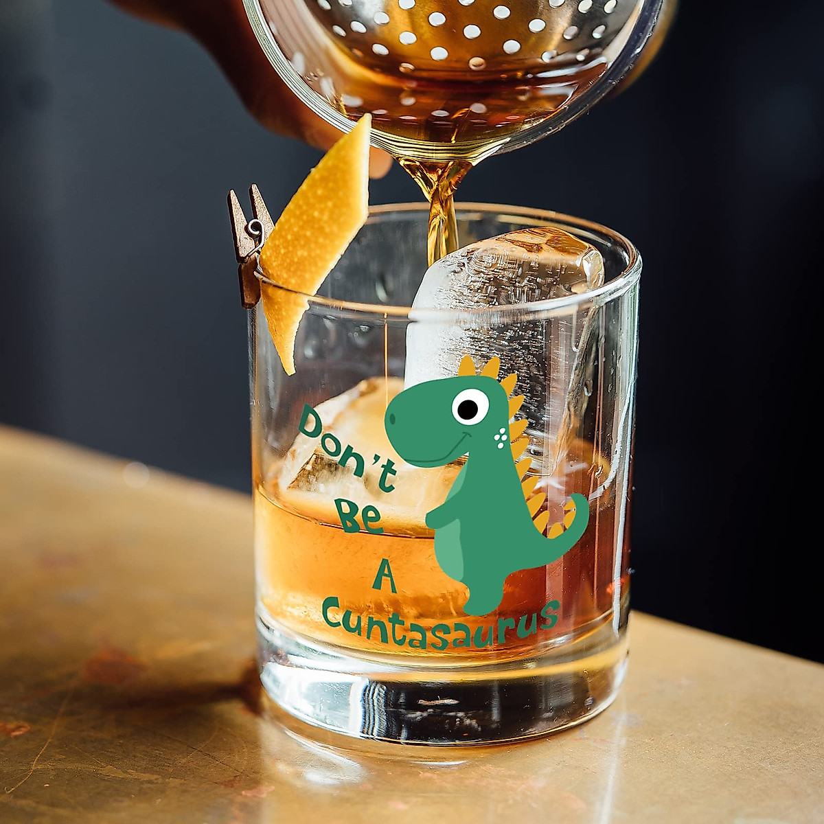 DAZLUTE Funny Dinosaur Gag Gifts, Don’t be A Cuntasaurus Whiskey Glass for Men Women Friends Boss Manager Employee Coworker, Christmas Thanksgiving Birthday Gifts, White Elephant Gifts Exchange, 10 OZ