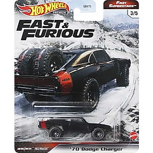 Hot Wheels Fast & Furious Collection of 1:64 Scale Vehicles from The Fast Film Franchise, Modern & Classic Cars, Great Gift for Collectors & Fans of The Movies