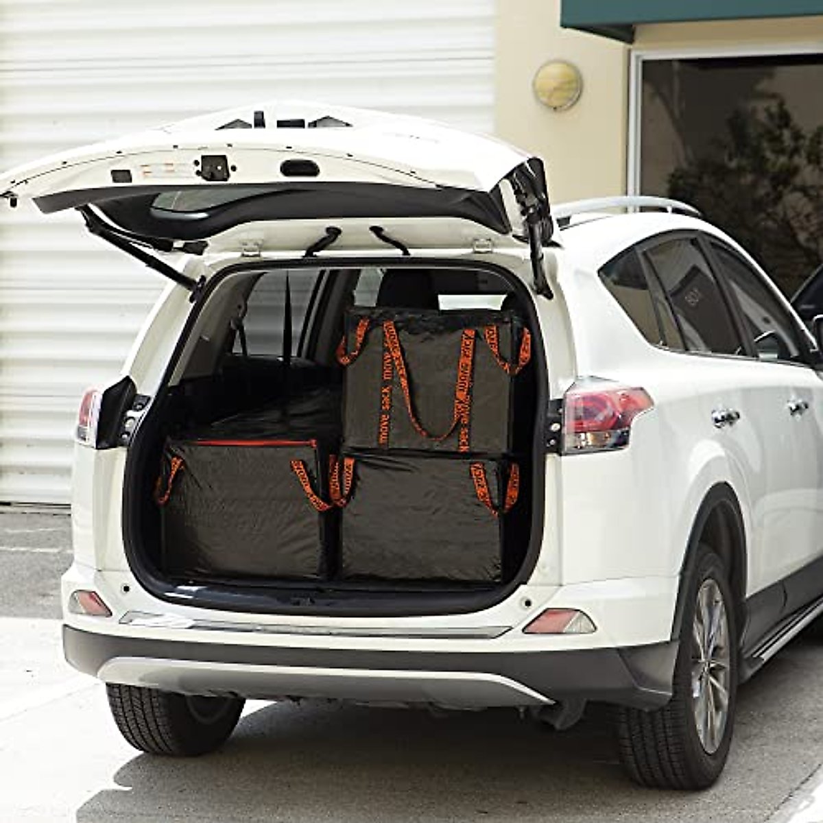Moving Starter Kit - Great for storage or vehicle trunk too! Easy to open, Easy to Use, fits great in truck or car. Kit includes moving bag and labels. Perfect size for closets also!