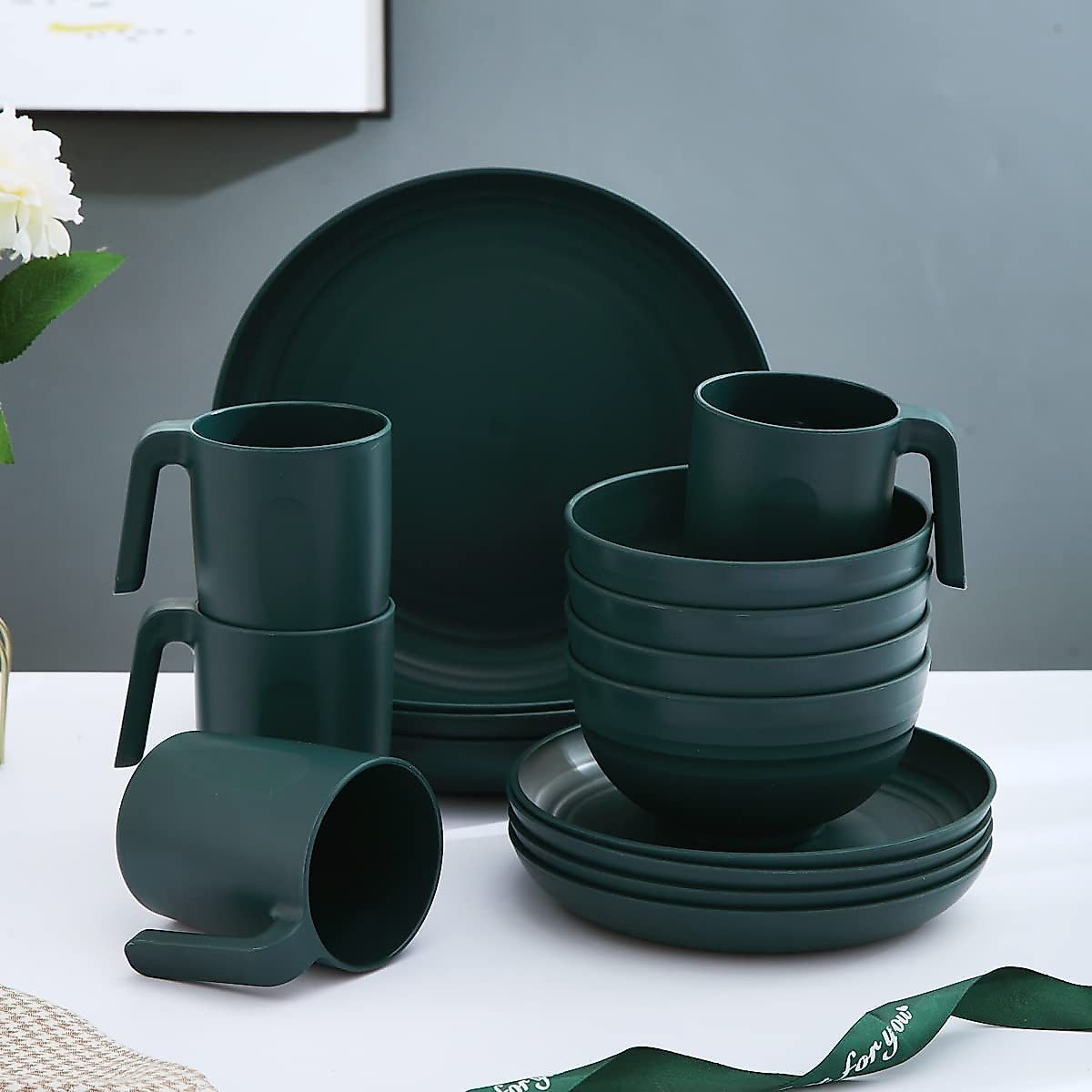 Kyraton 16-Piece Unbreakable Polypropylene Dinnerware Set, Dark Green, Microwave Safe