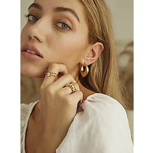 PEARLADA 18k Gold Stacking Diamond Ring Set, 2PCs Emerald-cut Cubic Zirconia Ring, Open Simple Adjustable Rings Aesthetic