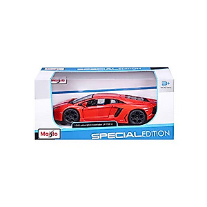Maisto 1:24 Scale Special Edition Lamborghini Aventador LP 700-4 Die-Cast Vehicle (Colors May Vary)