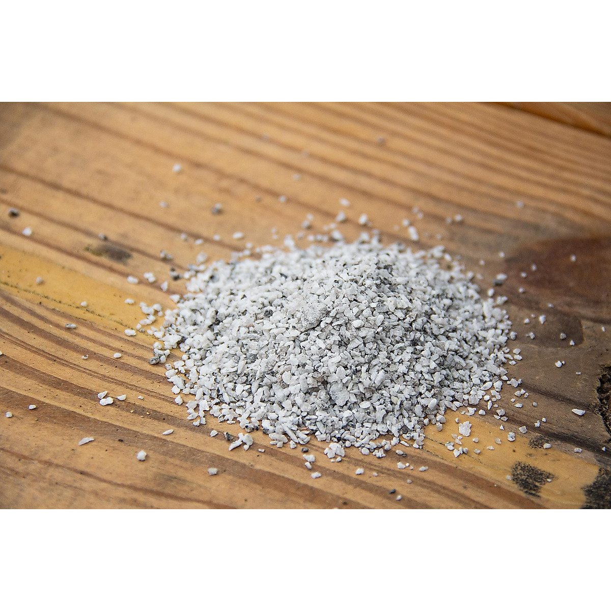 New Country Organics | Flock Perfect Starter Grit for Chicks to Help aid in Digestion | 8 lbs