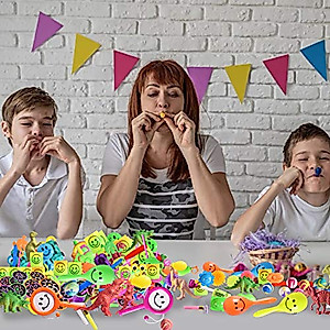 Max Fun 218pcs Party Toys for Kids Classroom Treasure Box Prizes Bulk Party Toys Assortments Goodie Bag Stuffers Birthday Party Carnival Prizes Goodie Bag Fillers Classroom Rewards Pinata Filler Stuffers Toys