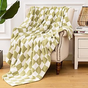 Quinnsus Checkerboard Grid Throw Blanket Super Soft Lightweight Warm Fluffy Sofa Chenille blanket for Bed Couch 60x80 Inches(Sage green)