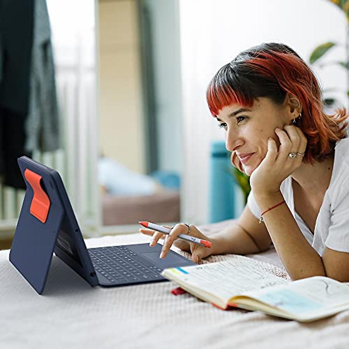 Logitech Rugged Combo 3 Touch iPad® Keyboard Case with Trackpad and Smart Connector for iPad (7th, 8th and 9th Generation) for Education - Classic Blue