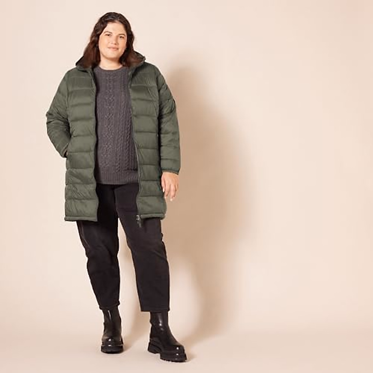 Amazon Essentials Women's Regular-Fit Lightweight Water-Resistant Packable Hooded Puffer Coat (Available in Plus Size), Dark Olive, Large