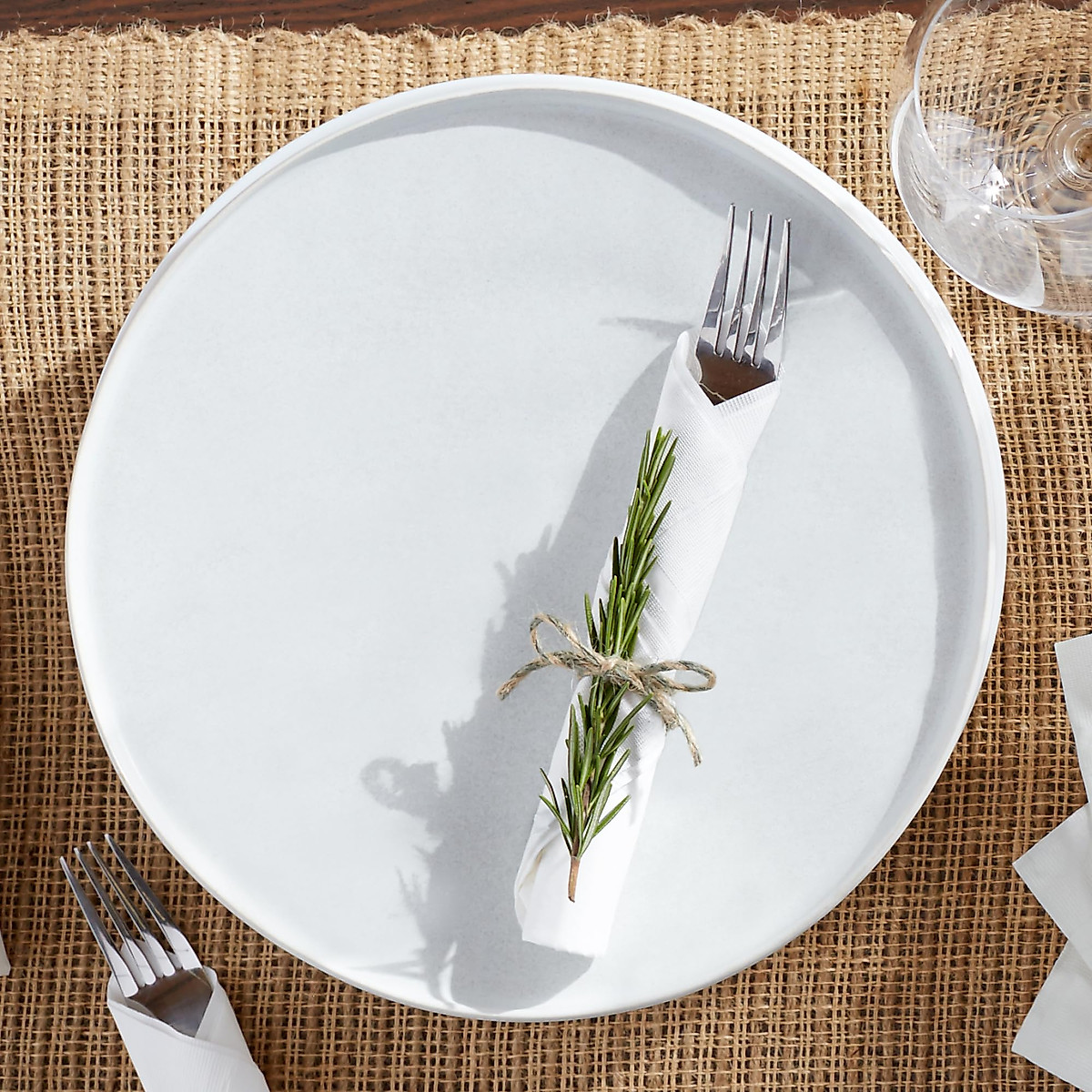 Vanity Fair Entertain Paper Napkins, 320 3-Ply Disposable Napkins, Dinner Size (8 packs of 40 Napkins)