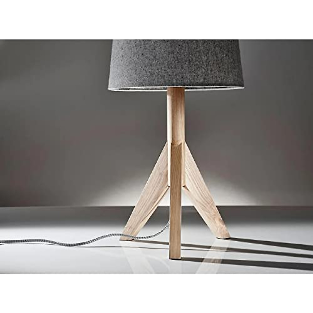 Adesso 3207-12 Eden Table Lamp, 24.5 in., 100 W Incandescent/ 26W CFL, Natural Ash Wood, 1 Table Lamp