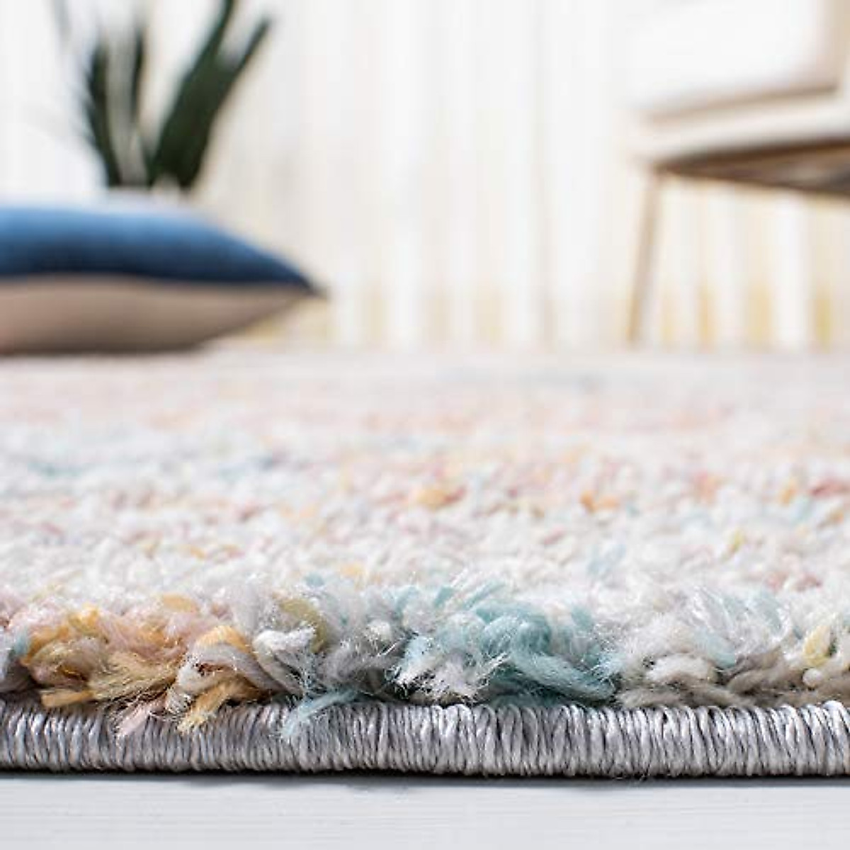 SAFAVIEH Calista Shag Collection 5'5" x 7'7" Ivory/Beige CAL138A Moroccan Boho Non-Shedding Living Room Bedroom Dining Room Entryway Plush 1-inch Thick Area Rug