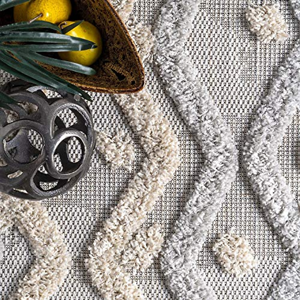 nuLOOM Midwest Raised Theta Trellis Area Rug, 5' x 8', Beige