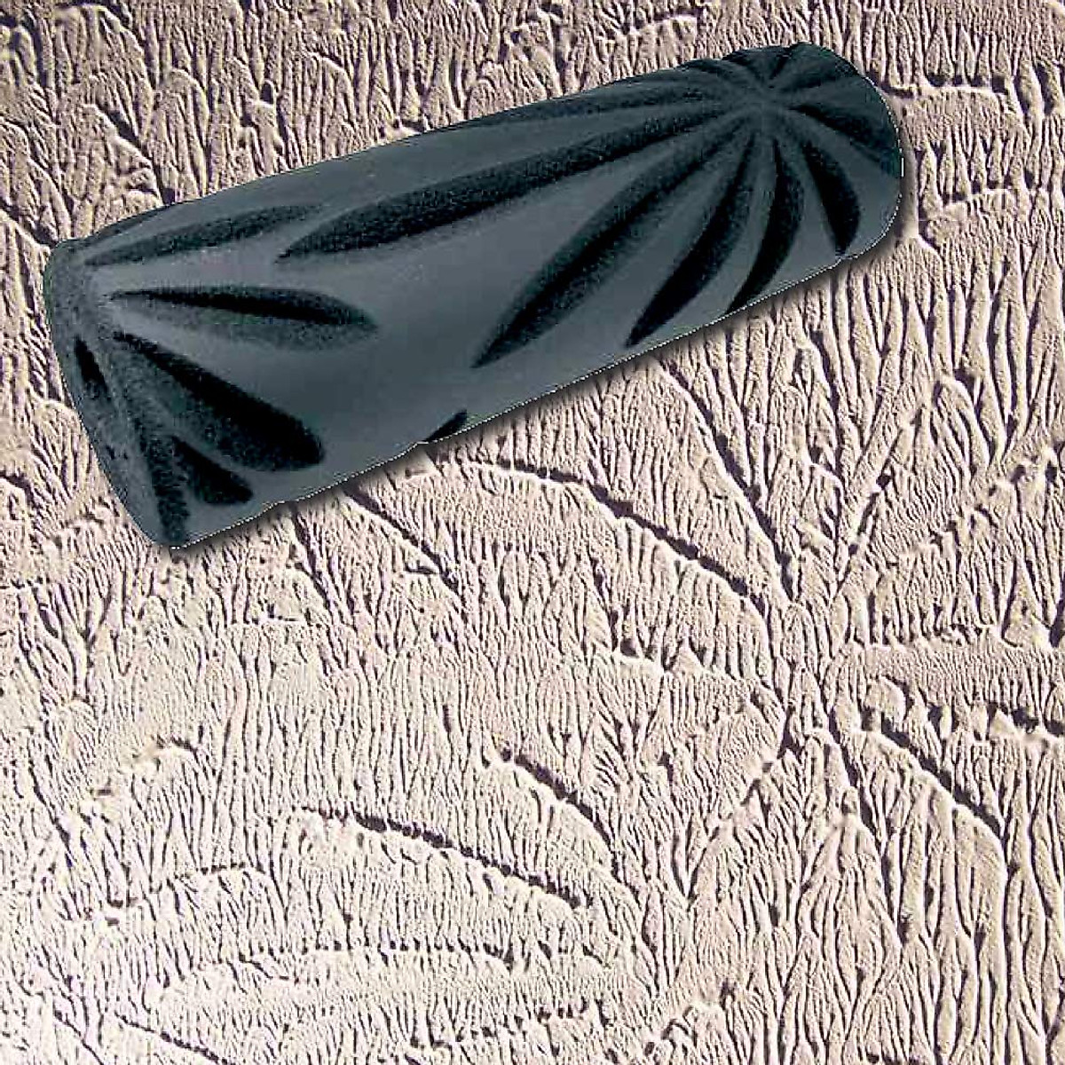 Crow's Foot Drywall Paint Texture Roller - Apply Decorative Raised Texture to Walls and Ceilings