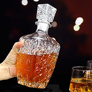 Cadamada Glasses Decanter,26 oz Diamond Pattern Wine Bottle with Lid,Delicate Decanter Set-for Tequila, Brandy, Scotch and Vodka, Gift Giving, Bar and Party Decoration (3pcs)
