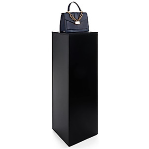 Displays2go, Laminated Gallery Display Cube, Particle Board, Melamine Construction – Black (WDCUBEBLK4)