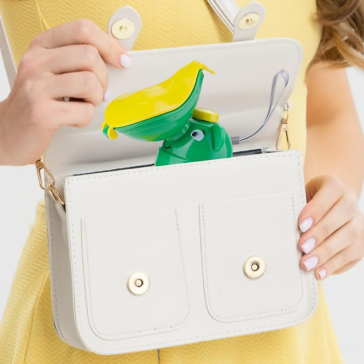 BORDSTRACT Baby Travel Pee Potty, Portable Baby Child Potty Urinal Emergency Toilet Baby Travel Urinal Convenient Pee Potty Toilet for Camping Car Travelling (Boy)