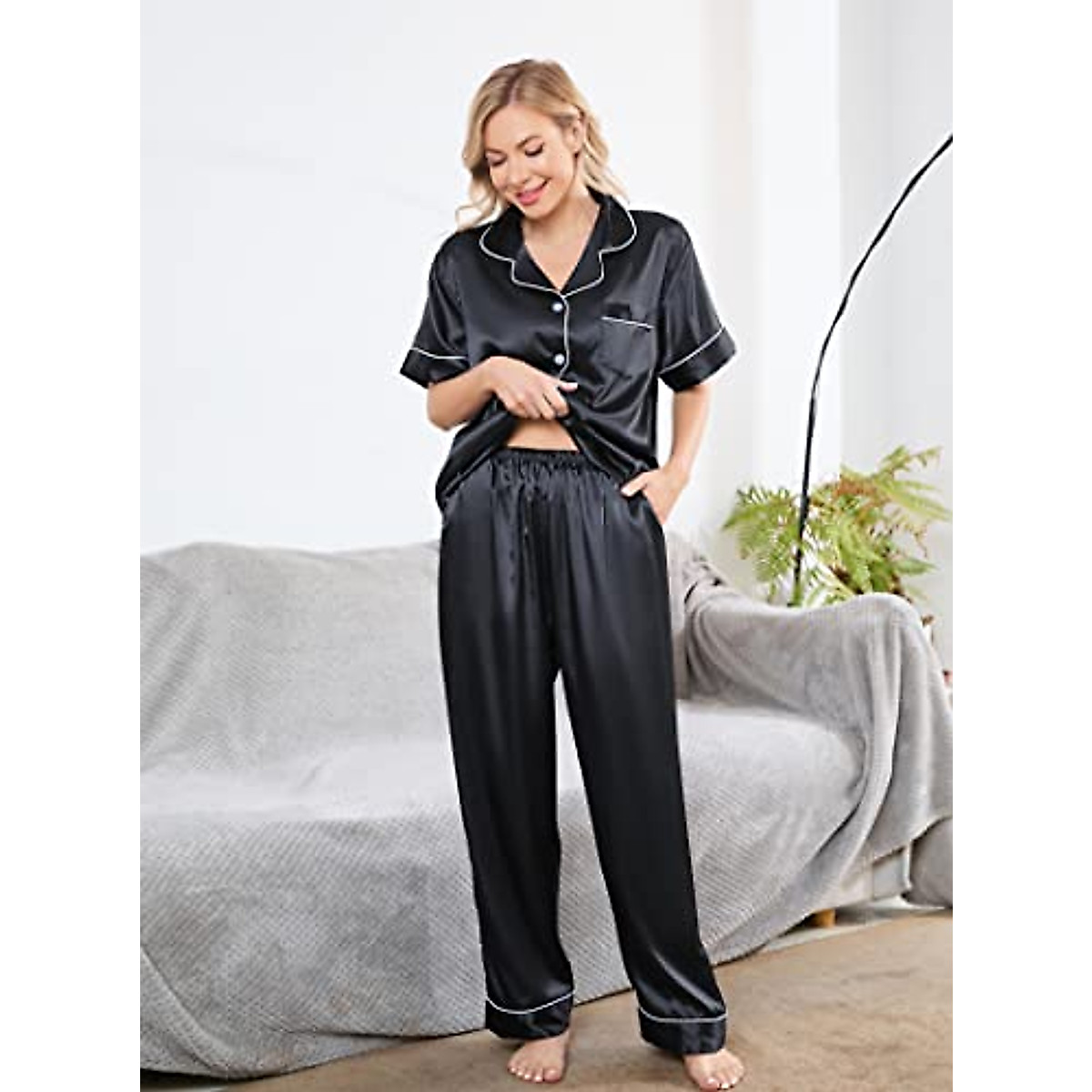 AUECK Silk Satin Pajamas Set Women Two-Piece Nightwear Short Sleeve Sleepwear Soft Button Down Loungewear Pjs Set S-XXL(Black,Large)