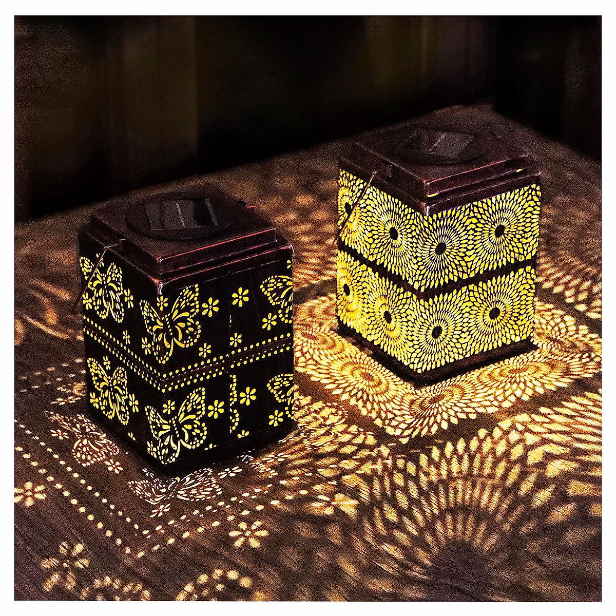 Outdoor Solar Lanterns Waterproof Hanging Solar Lights 2 Pack Outdoor Retro Metal Lamp with Handle for Terrace Backyard Porch Dining Table Passage Party Place Garden Decoration