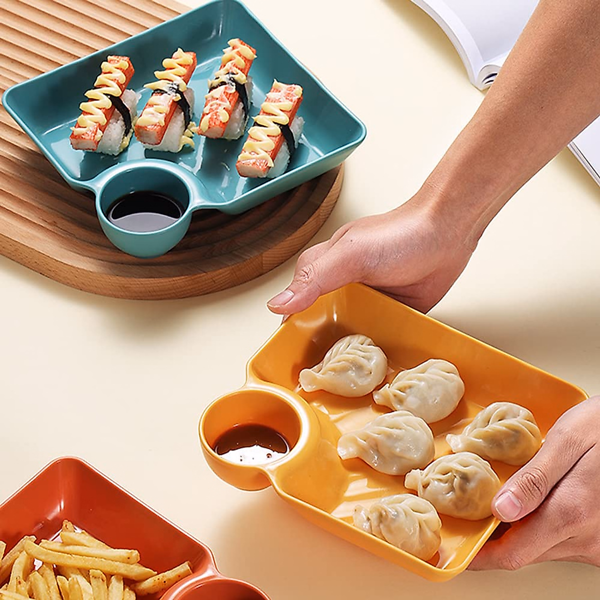ONEWANGDAFA 2 Packs Plastic Dumpling Plates Sauce Compartment Square Serving Plates Sauce Holder Serving Platter Tray Seasoning Plate for Dumpling Dipping