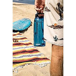 CamelBak Chute Mag BPA Free Water Bottle with Tritan Renew - Magnetic Cap Stows While Drinking, 32oz, Lagoon