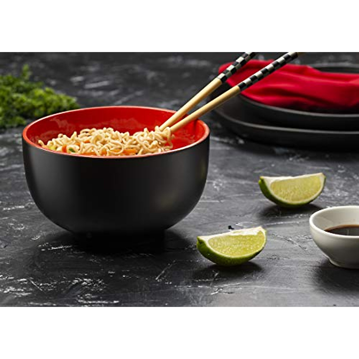 KooK Ceramic Japanese Noodle Bowl Set, Large Capacity, For Ramen, Udon, Soba, Pho and Soup, Microwave and Dishwasher Safe, 34 oz, Set of 4 (Black/Red)