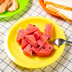 Youngever 7.5 Inch Plastic Plates, Small Kid Size, Kids Plates, Toddler Plates, Snack Plates, Microwave Safe, Dishwasher Safe, Set of 9 (Rainbow Colors)