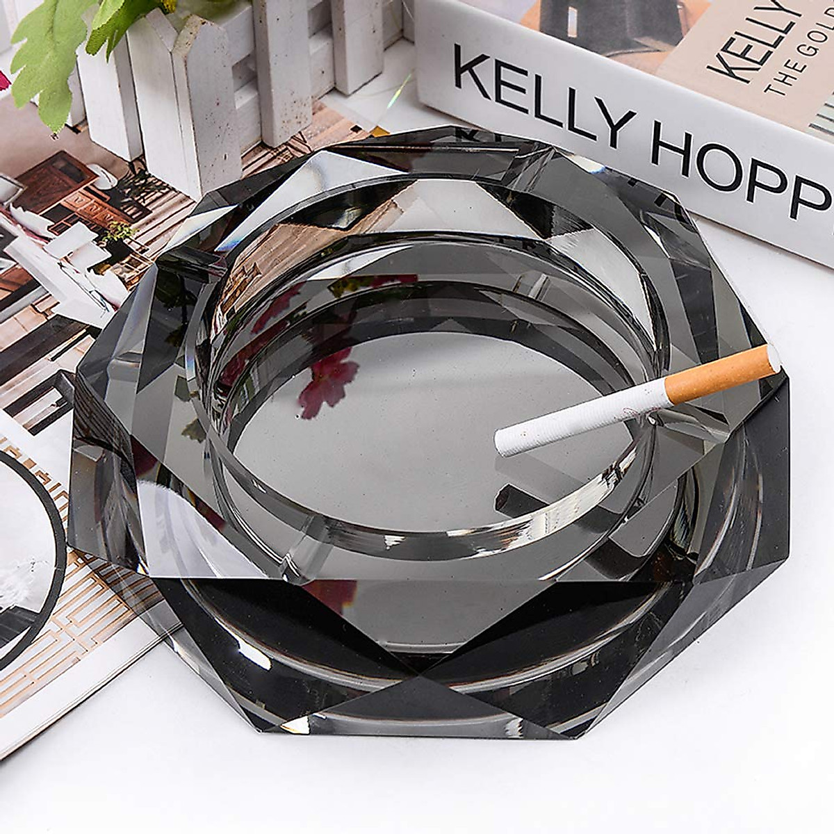 Ashtray, Crystal Ash Tray Holder for Home Office Tabletop Decoration, Gift Ashtray, Beautiful Decoration Craft, Black