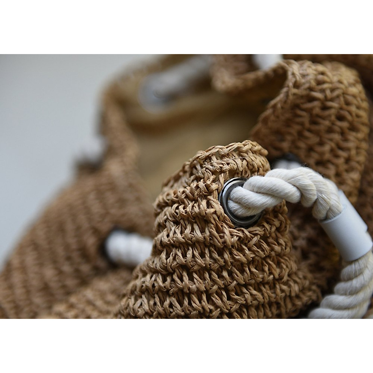 TONWHAR® Campus Fashion Straw Shoulder Bag Beach Backpack Purse (Brown)