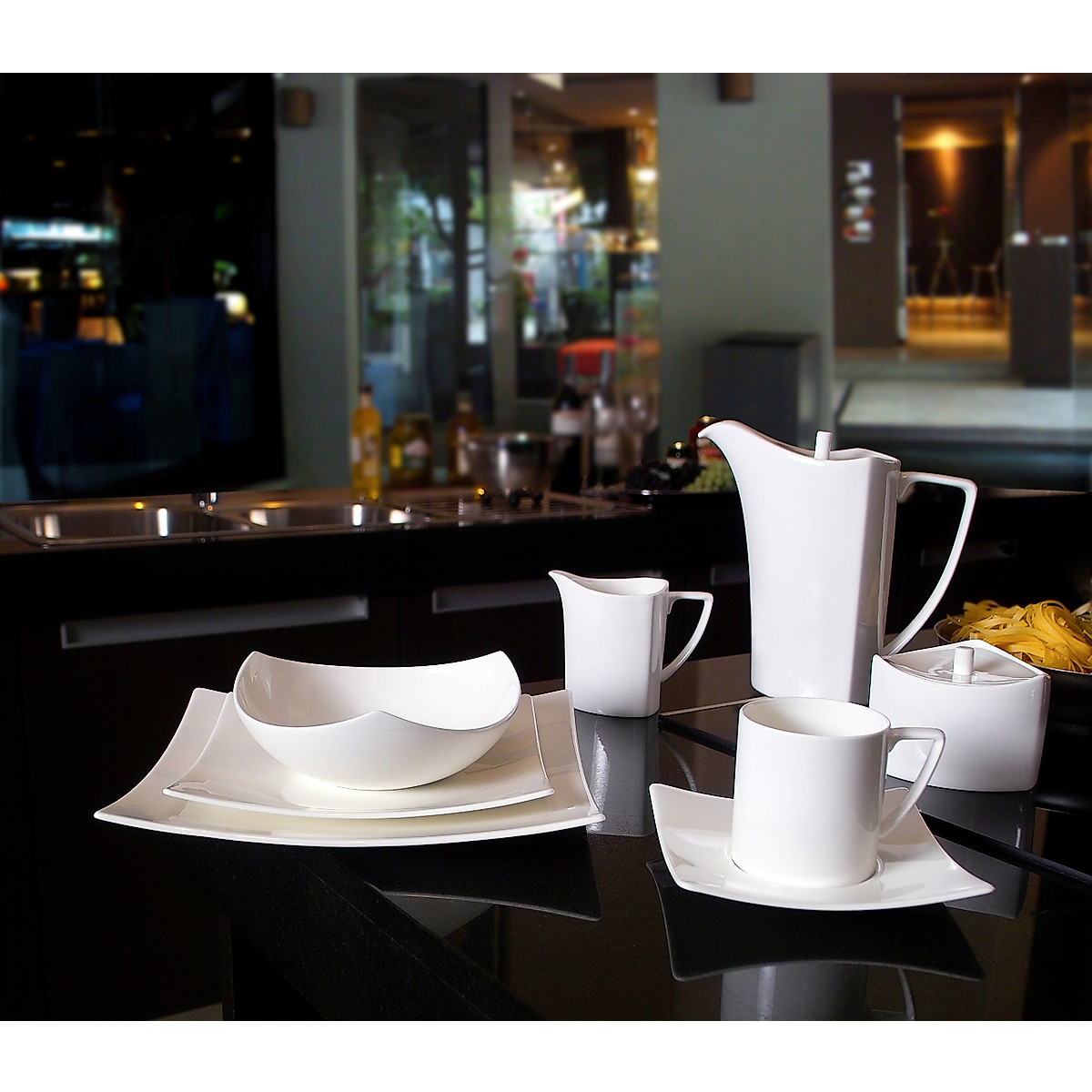 Red Vanilla Extreme Rectangular Platter, 15.25" x 10.5", White