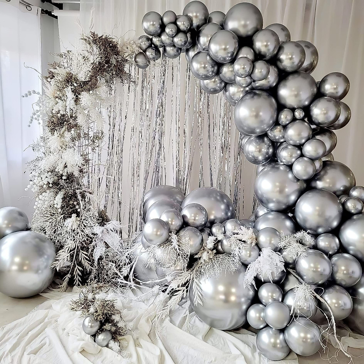 CUTEUP Metallic Silver Balloons Garland - 100 Pcs 18/10/12/5 Inch Silver Balloon Difference Size Silver Qualatex Balloons As Party Decorations for Bachelorette Party Graduation Wedding Baby Shower
