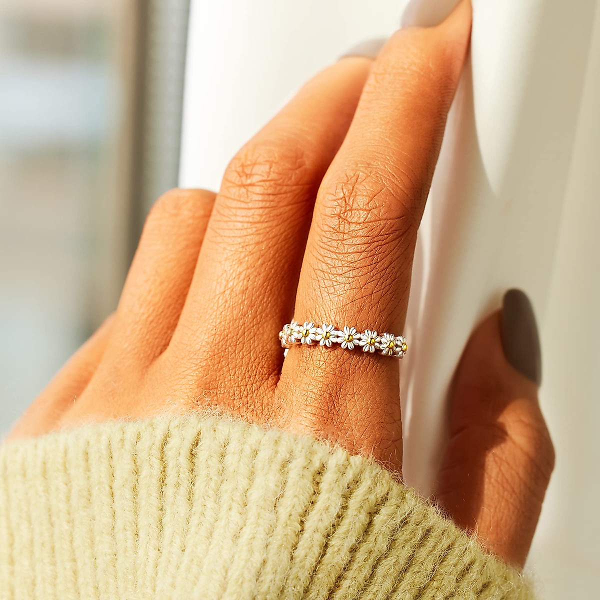 Story Jewellery I Think About You Every Daisy Ring for Women, Daisy Sunflower Rings for Women, Silver Plated Daisy Jewelry Gifts for Mother Daughter Friends, Birthday Christmas Valentines Gifts(Silver 07)