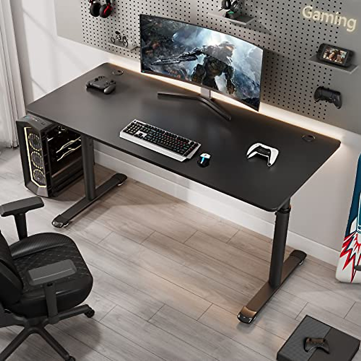 EUREKA ERGONOMIC 60 Inch Manual Height Adjustable Computer Gaming Desk, Large Home Office Standing Table Workstation for 3 Monitors with Free Mouse Pad for Home Office Gaming,Black