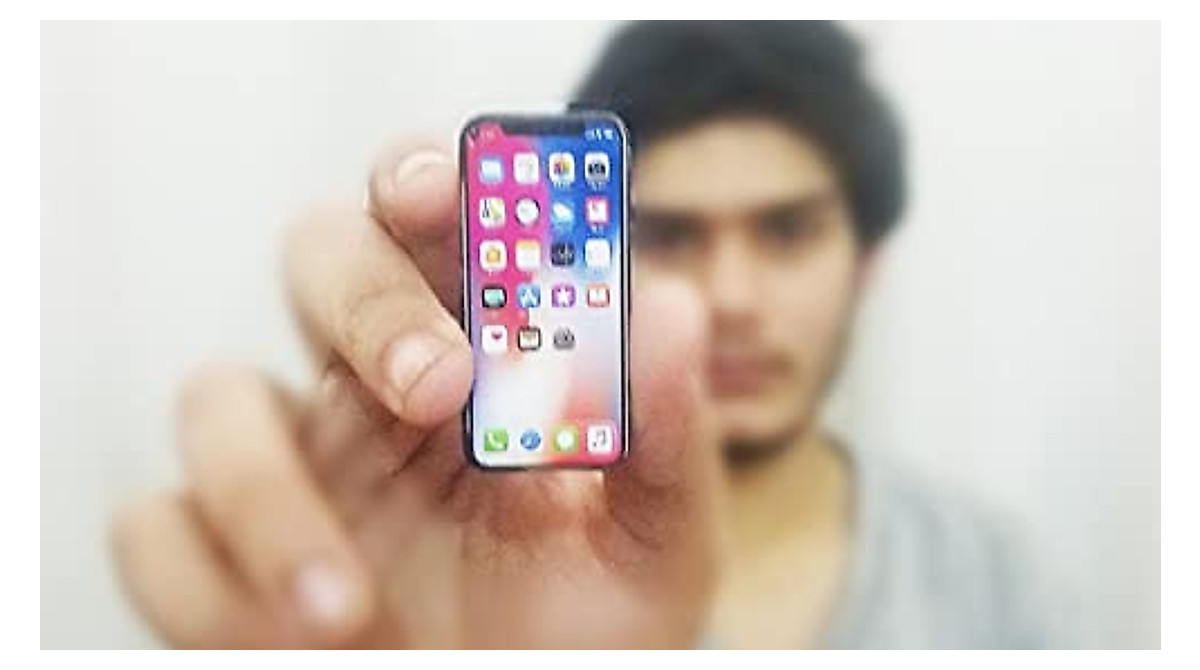 iLight Mini 13 Pro: World's Smallest Smartphone