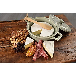 Creative Co-Op Brie Bakers with Lids & Wood Spreaders (Set of 2 Colors)