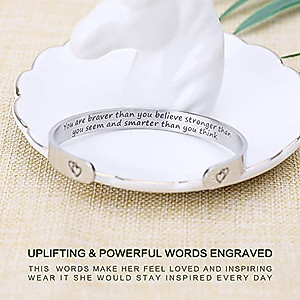 Christmas Stocking Stuffers Bracelet for Women Teen Girls Trendy Stuff Things for Teen Girls College Graduation Gifts for Her Girls 2023 High School Easter Basket Stuffers Birthday Easter Gifts for Teenage Daughter Granddaughter Niece Cute Brave Jewelry