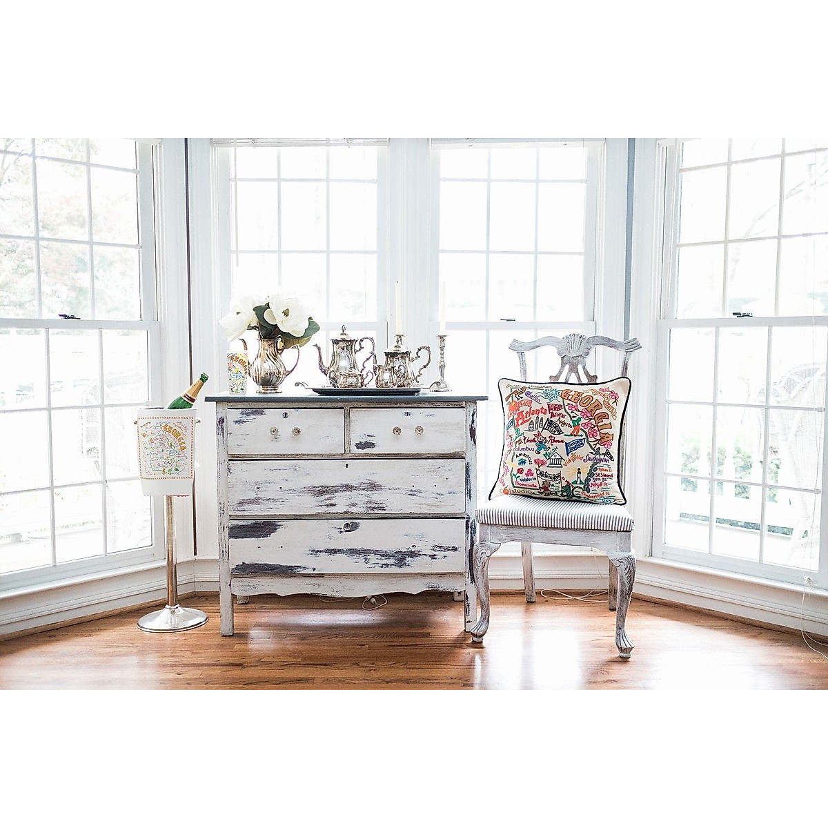 Catstudio Georgia Dish Towel - U.S. State Souvenir Kitchen and Hand Towel with Original Artwork - Perfect Tea Towel for Georgia Lovers, Travel Souvenir