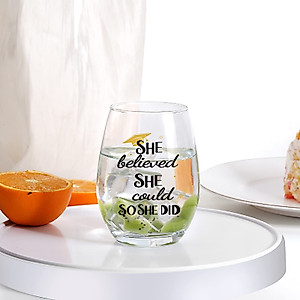 Jogskeor She Believed She Could So She Did Wine Glass 15oz, Congratulation Gift Stemless Wine Glass, Inspirational Gifts for Her Friend Sister College Graduates, High School Graduates