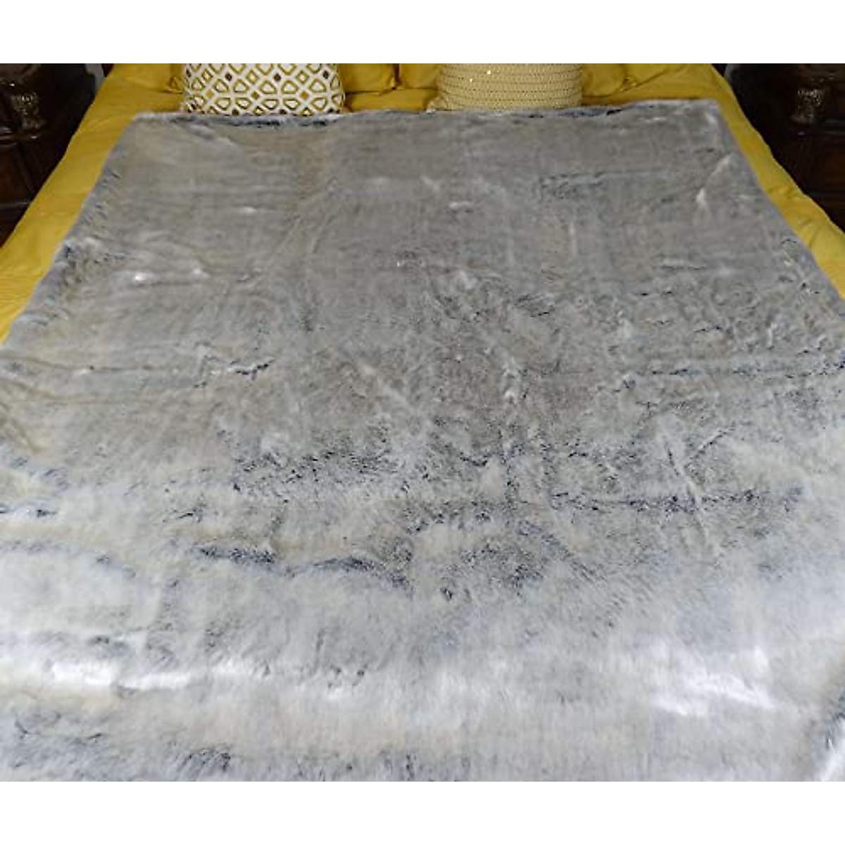 Thomas Collection Ice Blue Tissavel Faux Fur Blanket - White Fur with Blue Undertones - Ivory Chinchilla Blanket - Chinchilla Faux Fur Throw, Made in USA, 16452