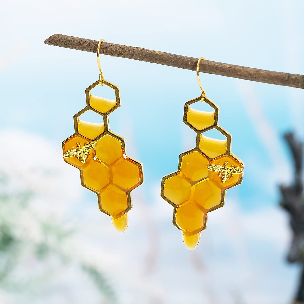 ZKBKJSPZJB Bumble Bee Earrings-Honeycomb Earrings For Women -Honey Jar Earrings Asymmetrical Earrings Bee Costume Women…