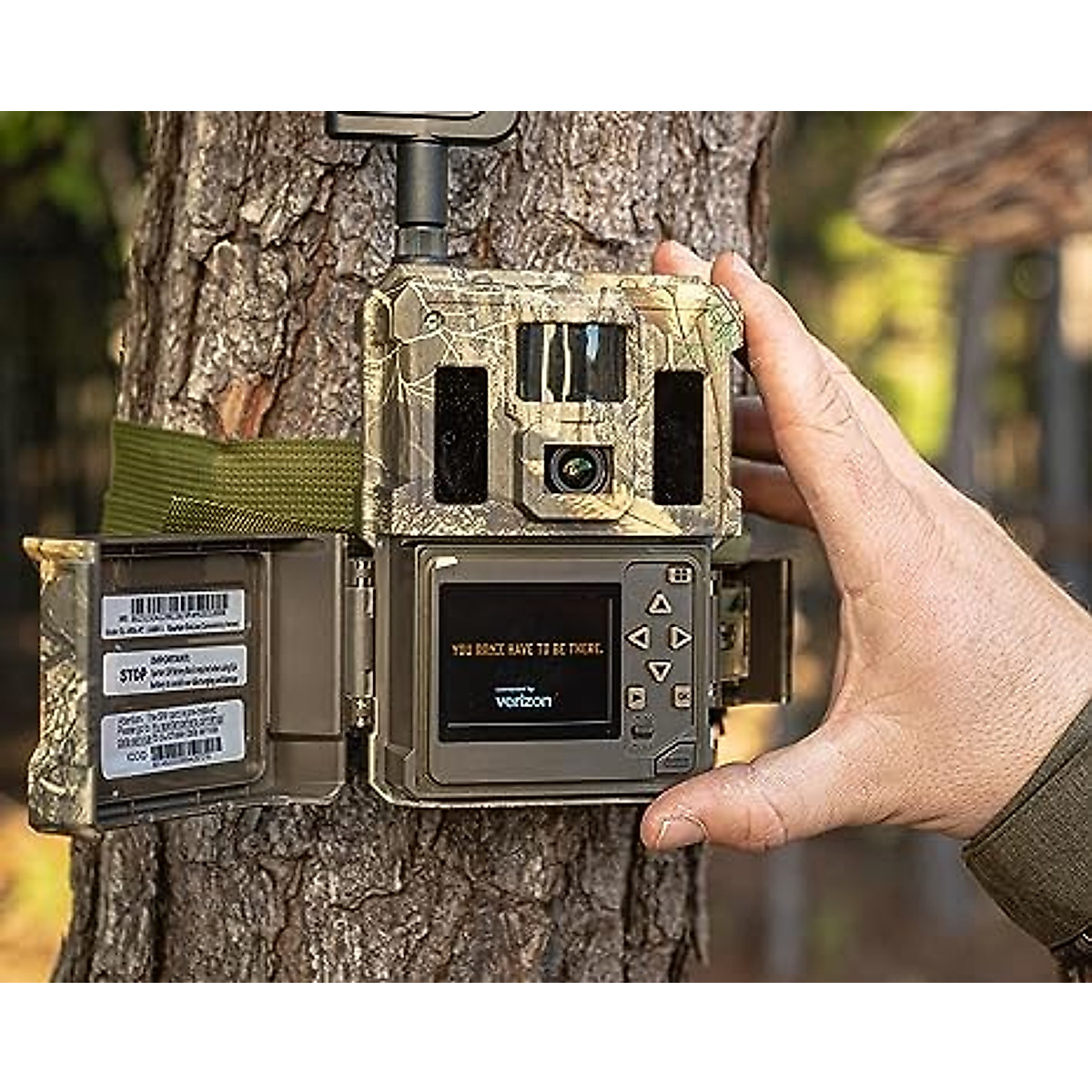 Spartan GoLive2 4G LTE Trail Camera, Wide-Angle Lens,Live Stream,Anti-Theft GPS,On-Demand Image&Video Capture,Real-time Updates,Built-in Lithium Battery,Blackout,Areus Camo + SD Cards (2PK) (Verizon)