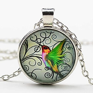 Round Locket Necklaces for Women Pressed Flower Hummingbird Transparent Glass Pendant Necklace Locket Scroll Design Charm Shaped Novelty Fine Jewelry Gifts for Her Useful Processed, as shown
