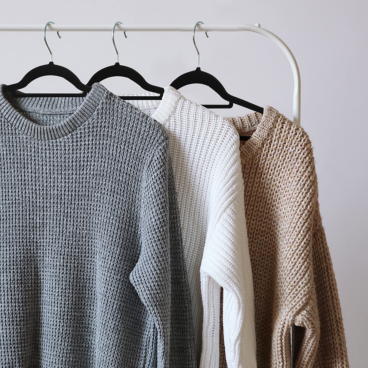 Utopia Home Premium Velvet Hangers 50 Pack - Non-Slip Clothes Hangers with Tie Bar - Black Hangers - Standard Hangers with 360 Degree Rotatable Hook - Heavy Duty Coat Hangers